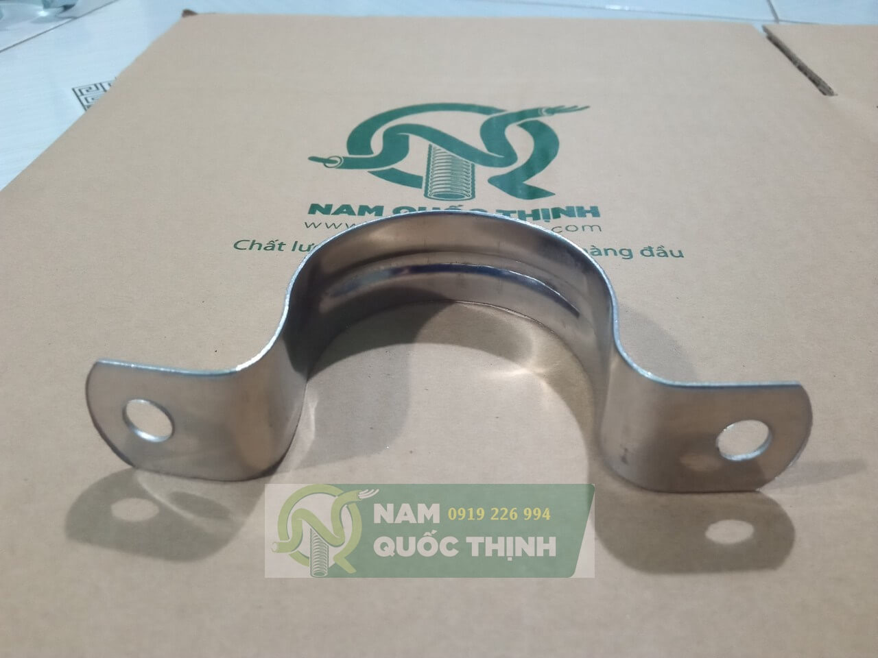 Đai Treo Ống Omega Phi 60